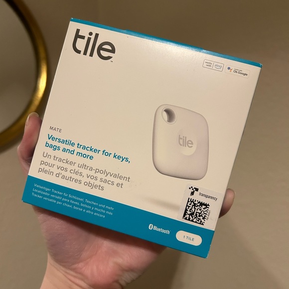 Tile | Other | Tile Mate Bluetooth Tracker White | Poshmark